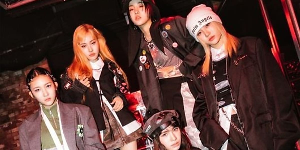 YOUNG POSSE、クールな雰囲気漂うグラビアを公開…センス溢れるコーデにも注目 - Kstyle