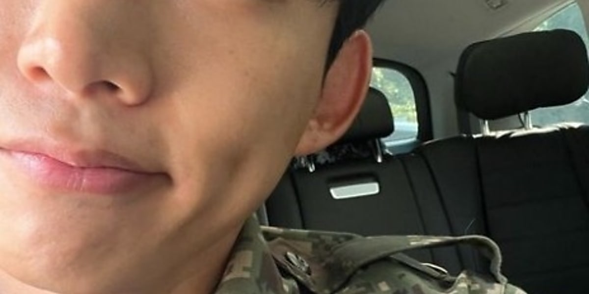 “キャプテン・コリア”2PM テギョン、除隊後初の予備軍訓練に参加…凛々しい姿で挨拶 - Kstyle