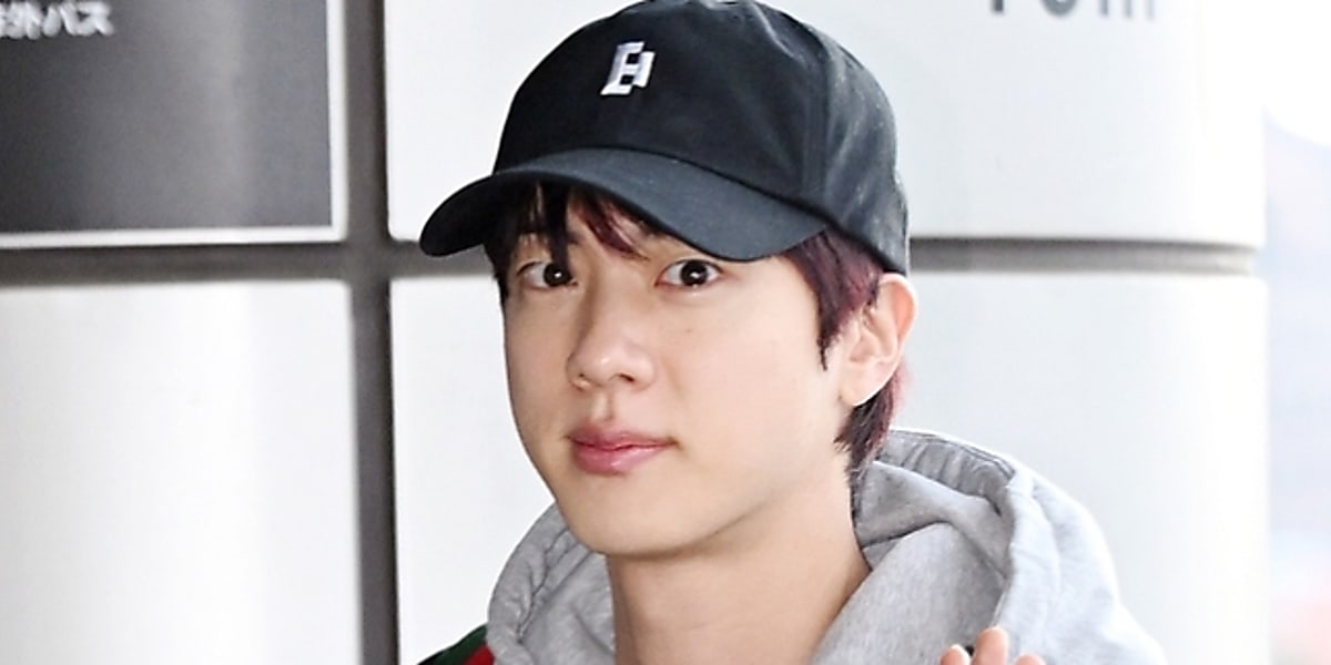 【PHOTO】BTS ジン、NHK「Venue101」収録のため日本へ…輝く瞳に視線釘付け（動画あり） - Kstyle