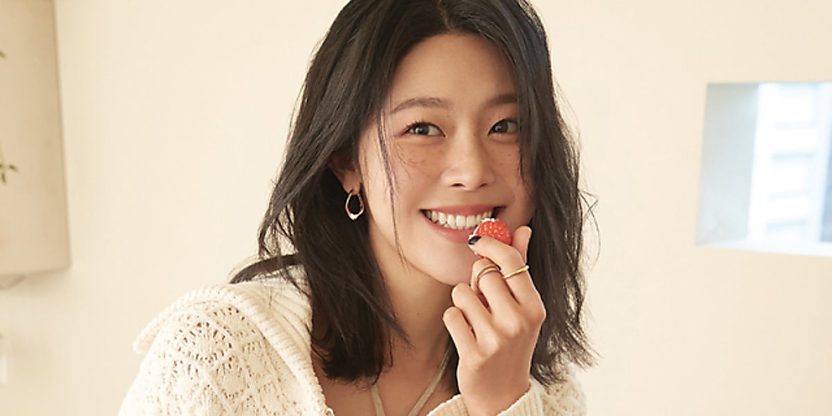 「脱出おひとり島3」出演チェ・ヘソン、春のグラビアを公開…爽やかな魅力をアピール - Kstyle