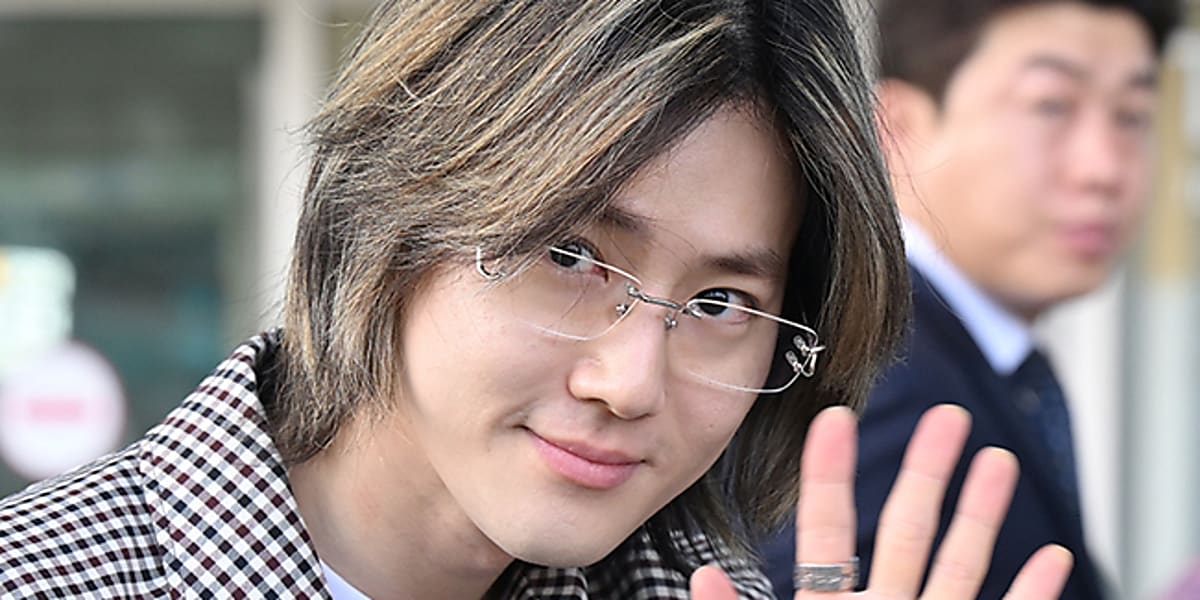 【PHOTO】EXO スホ、ソロコンサートのためフィリピンへ出国 - Kstyle