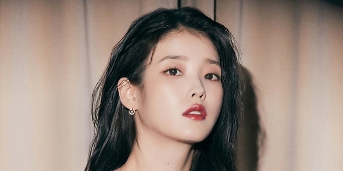 IU、ロマンチックな雰囲気のジュエリーグラビアを公開…輝く魅力 - Kstyle