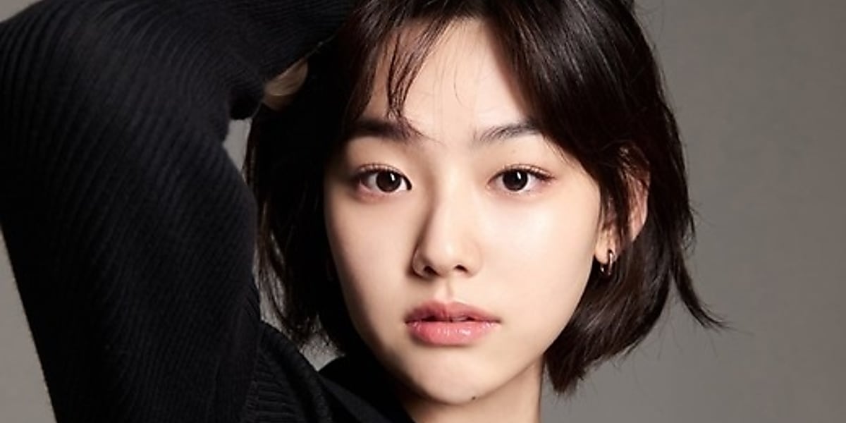 元gugudan ミナ、新しいプロフィール写真を公開…多彩な魅力をアピール - Kstyle