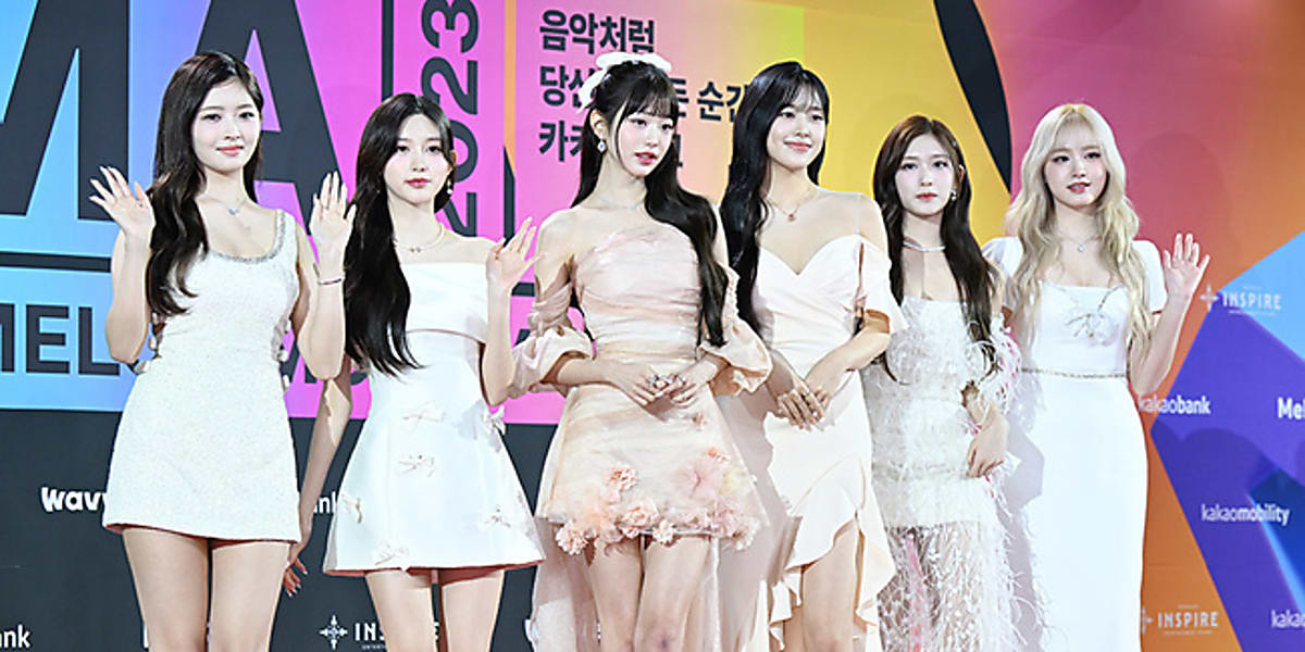 【PHOTO】IVE「MMA2023」レッドカーペットに登場（動画あり） - Kstyle