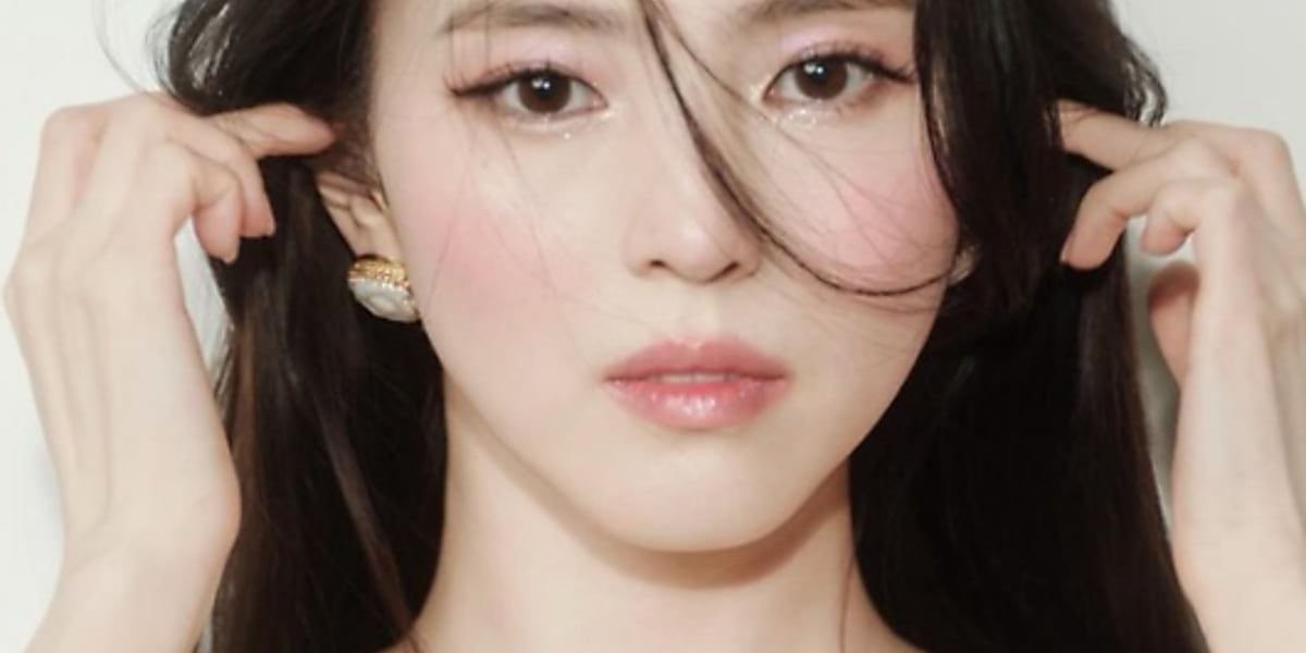 ハン・ソヒ、熱愛騒動で一時非公開も…10日ぶりにSNSを更新 - Kstyle