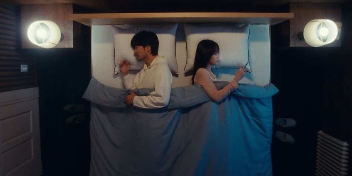 Heize、タイトル曲「Stranger」MV公開…イ・ジヌクとの演技に注目 - Kstyle