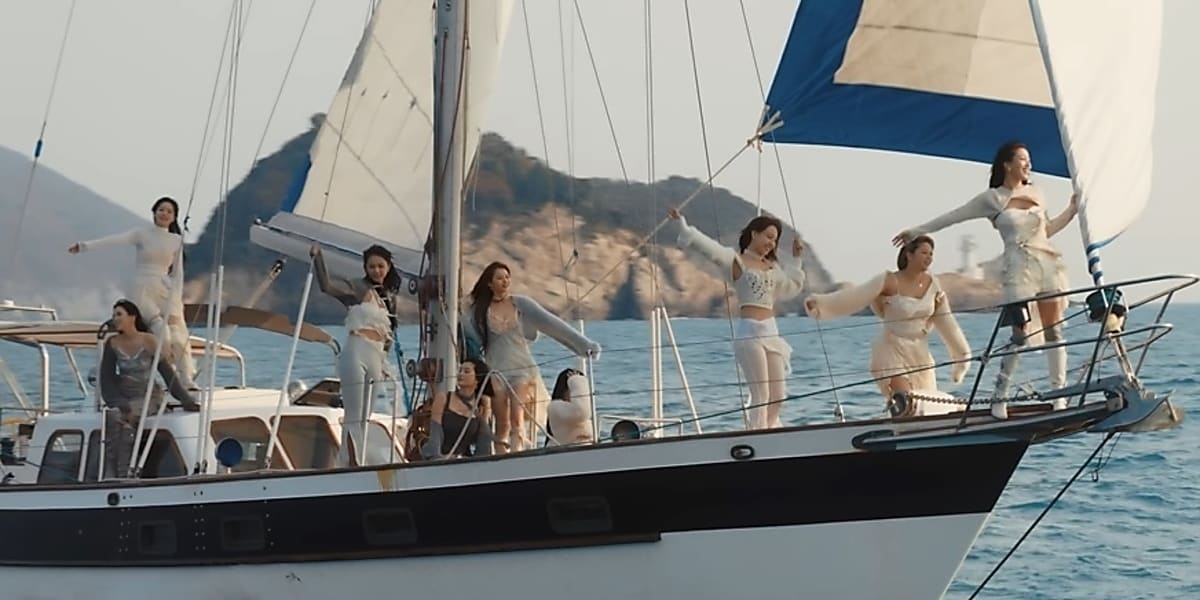 TWICE、先行公開シングル「I GOT YOU」MV解禁！9人の輝かしい友情と愛を描く - Kstyle