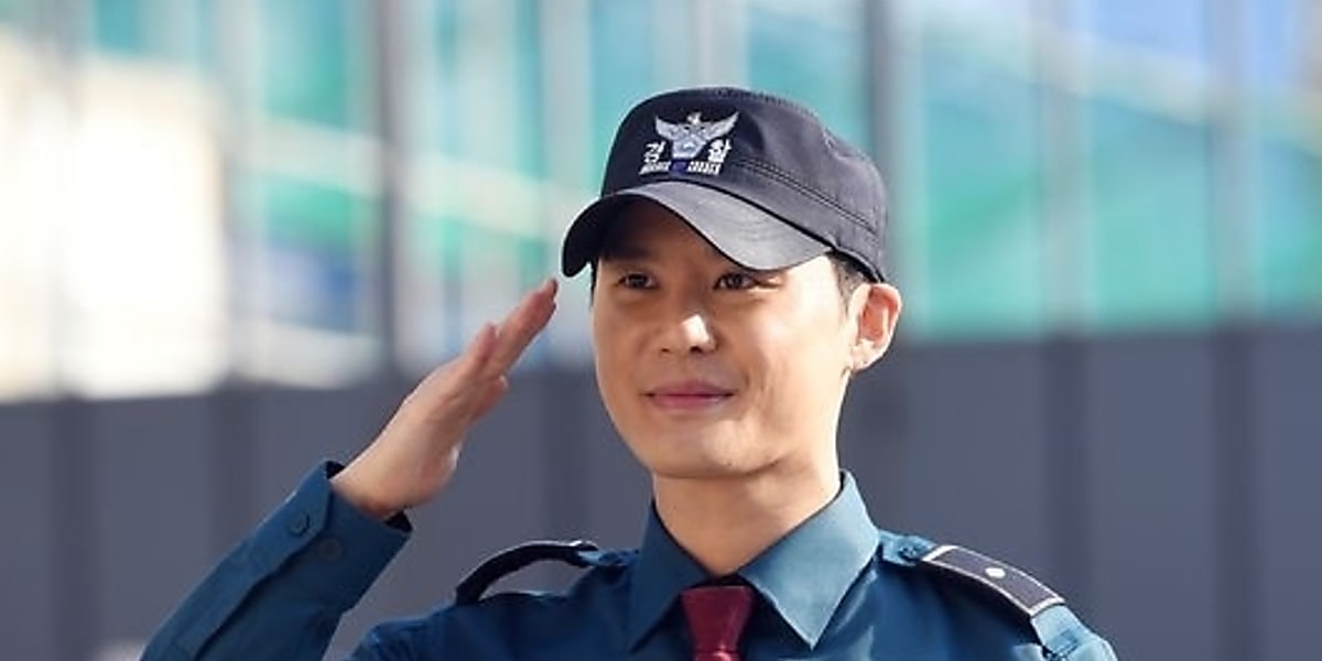 JYJ ジュンス、除隊現場の動画フルver.公開「除隊してまずやりたいことは？」 - Kstyle