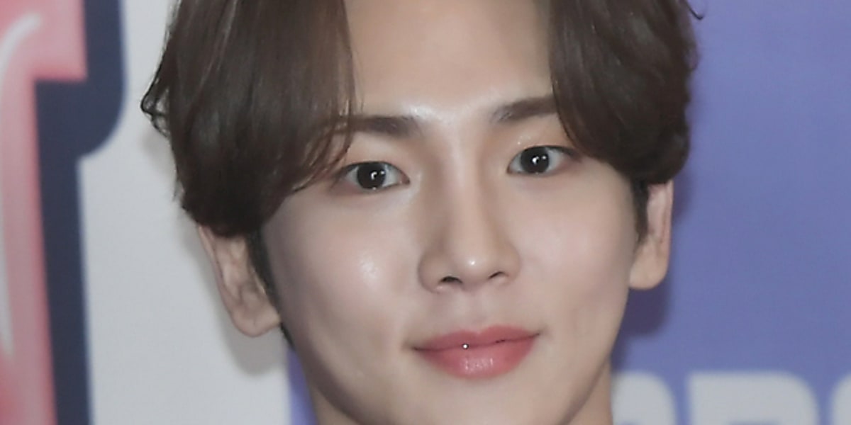 【PHOTO】SHINee キー＆WINNER イ・スンフン＆THE BOYZ ヨンフンら「2023 MBC放送芸能大賞」レッドカーペットに登場（動画あり） - Kstyle