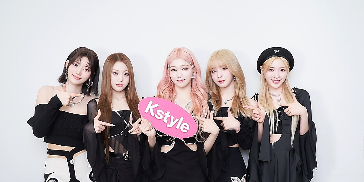 Billlie、つきが記者になってインタビュー！「Kstyle PARTY」バクステ取材映像をYouTubeプレミア公開 - Kstyle