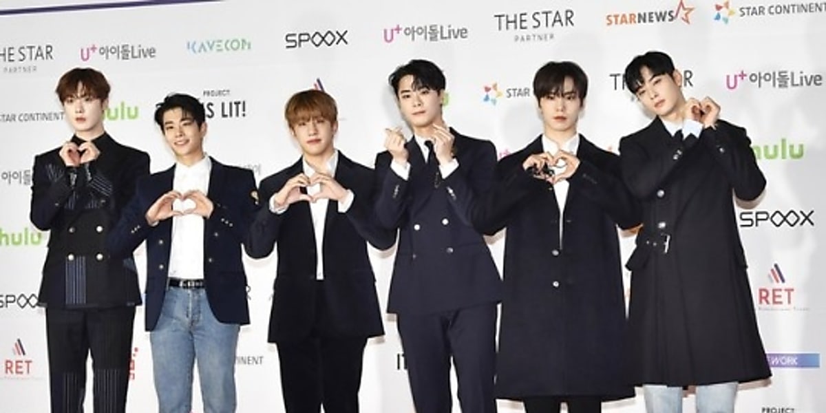 【PHOTO】ASTRO「2021 Asia Artist Awards」レッドカーペットに登場 - Kstyle