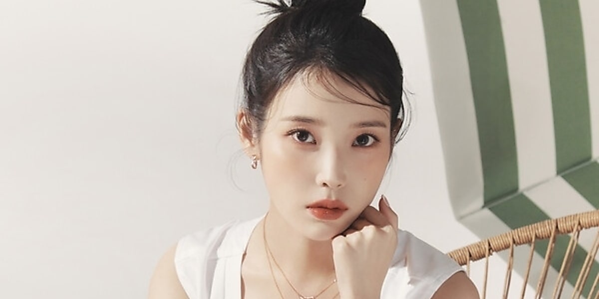 IU、夏のジュエリーグラビアを公開…爽やかな魅力をアピール - Kstyle