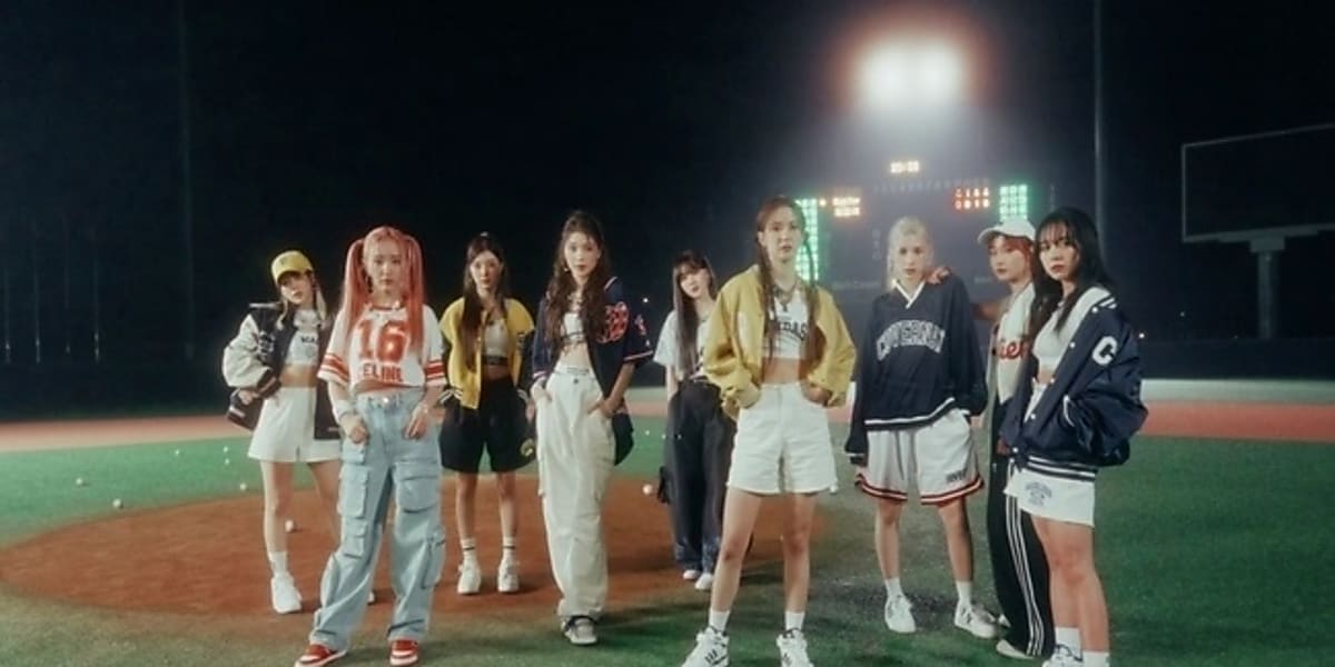 Kep1er、4thミニアルバム「LOVESTRUCK！」ハイライトメドレーを公開…多彩な5曲に注目 - Kstyle